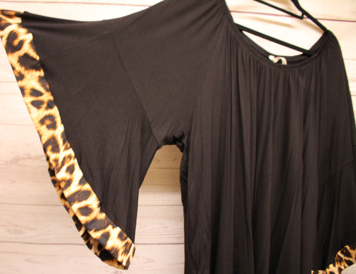 PSFU Black Top w Leopard Trim on Big Bell Sleeves – Plus Size For Us